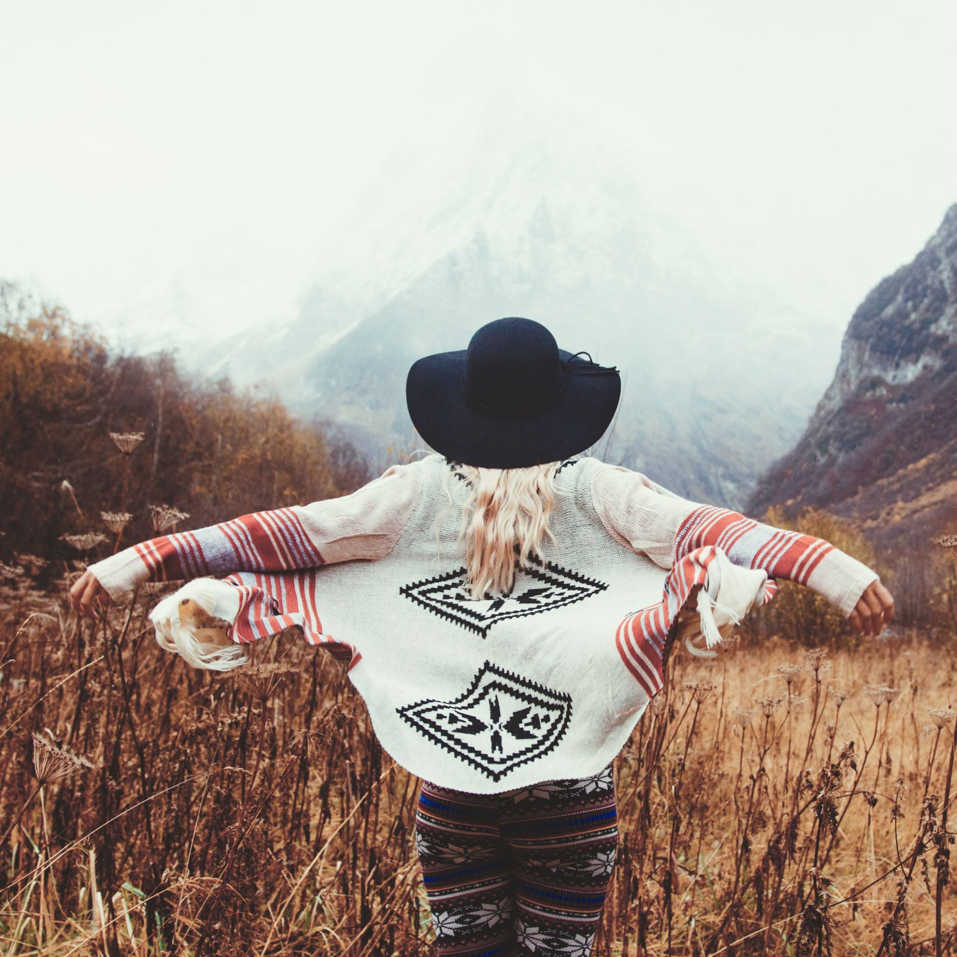 Atlixco Talavera Tile MagSafe iPhone Case – The Global Wanderer