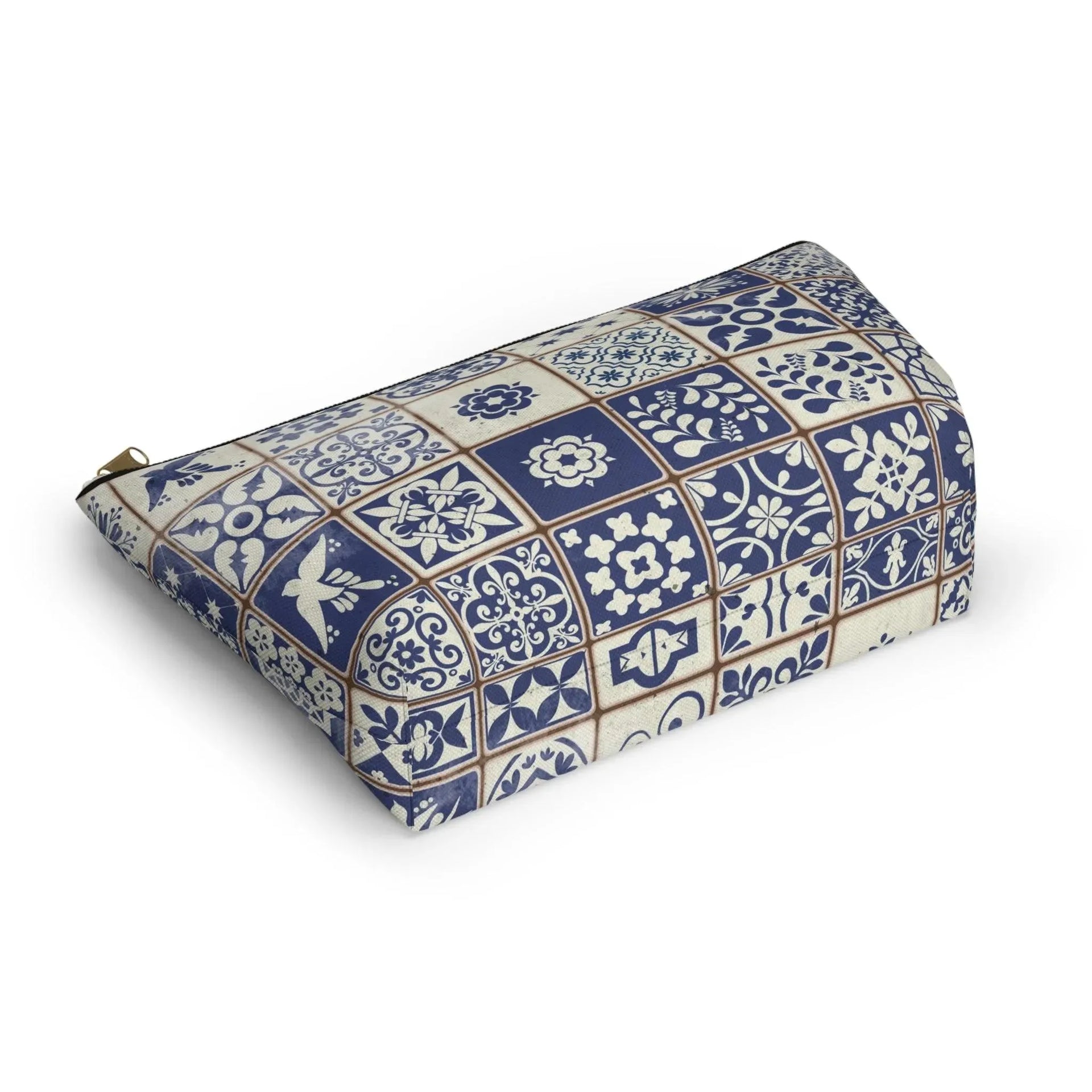 Lisboa Branco Tile Pouch – The Global Wanderer